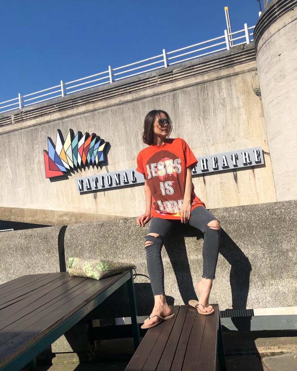 Ina Thomas's feet