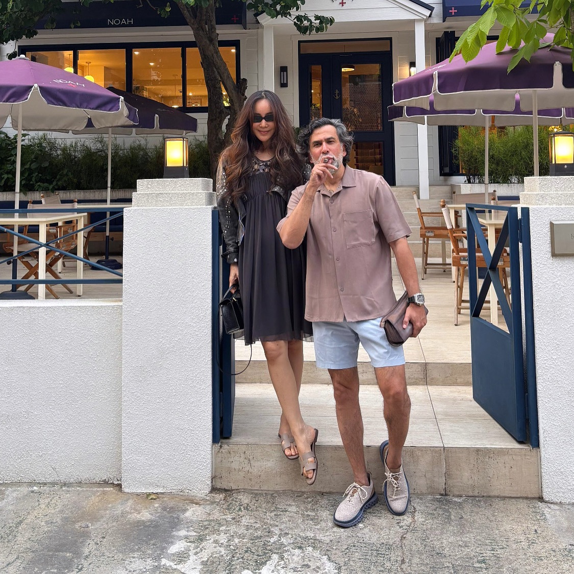 Ina Thomas's feet