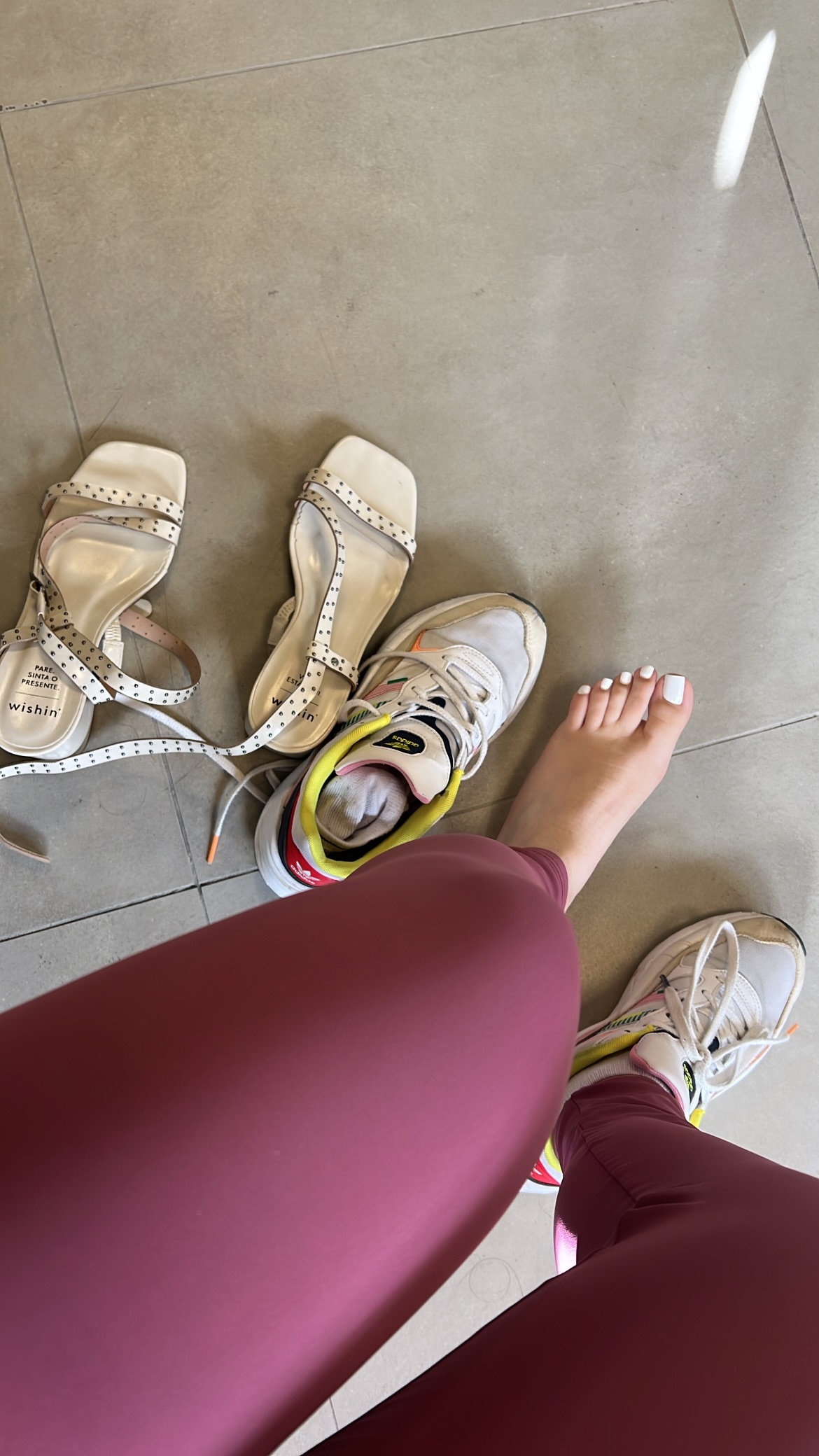 Isa Pes's feet