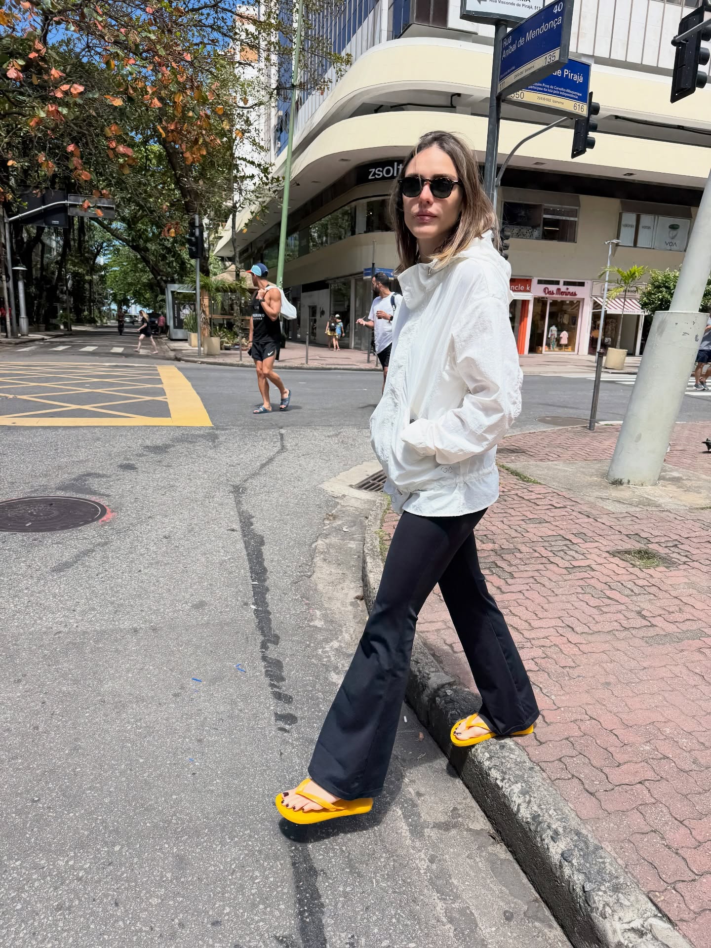 Isabelle Drummond's feet