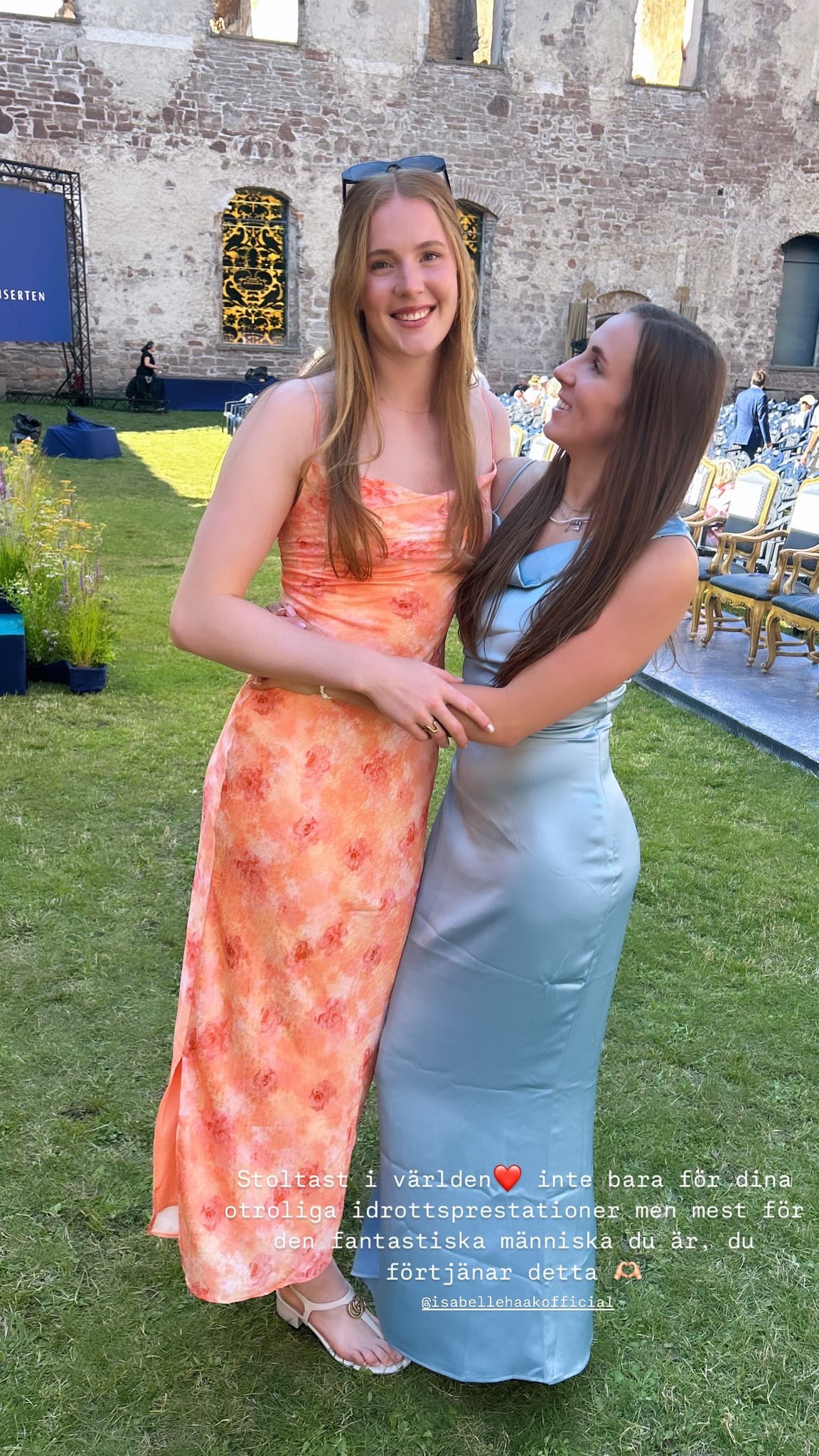 Isabelle Haak's feet