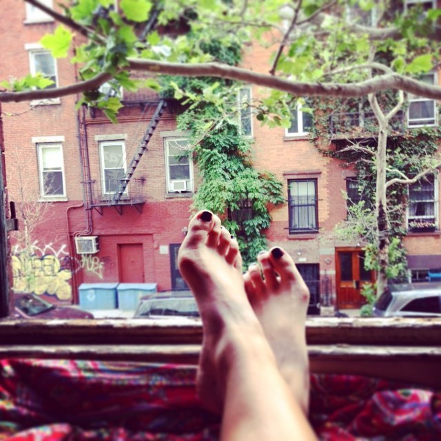 Jaclyn Albergoni's feet