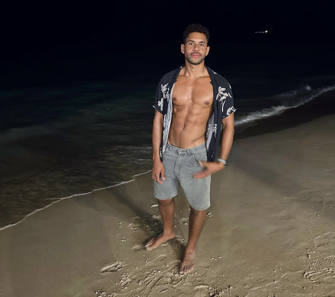 Jacob Maynard's feet