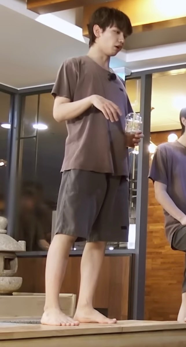 Jae Hyun Myungs Feet