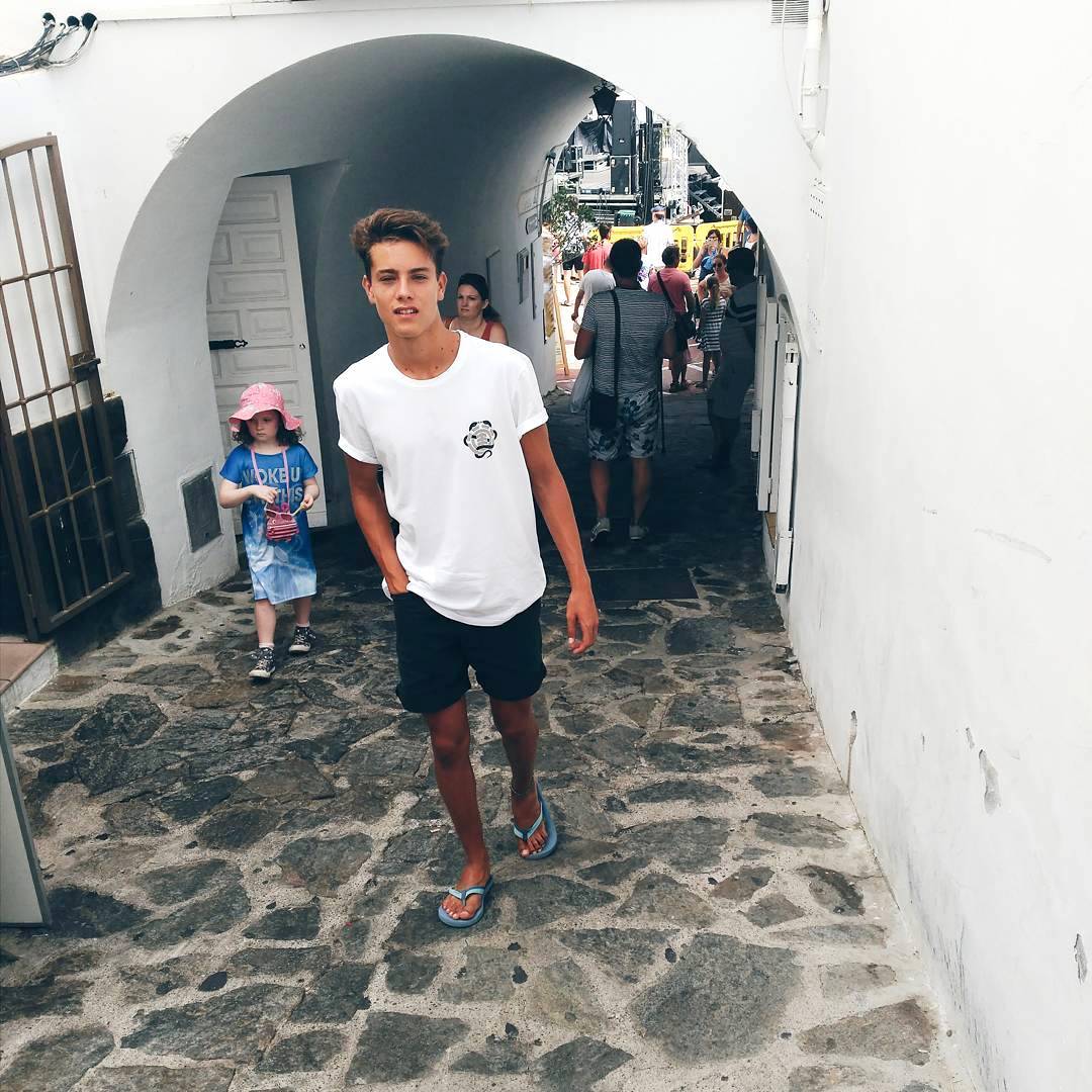 Jaime Ortiz's feet