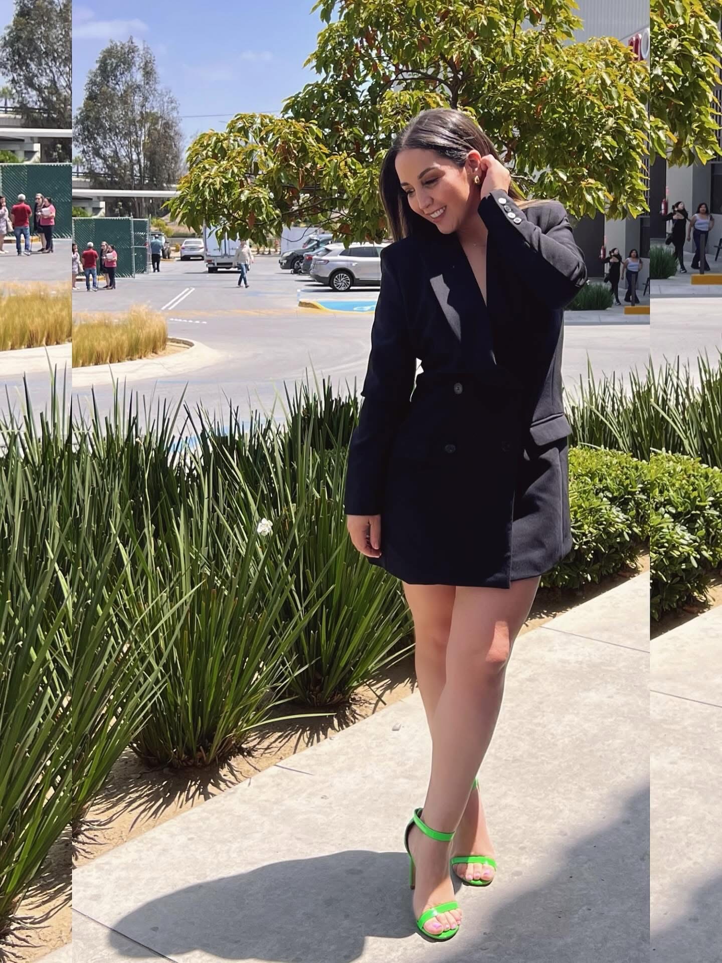 Janette Aceves's feet