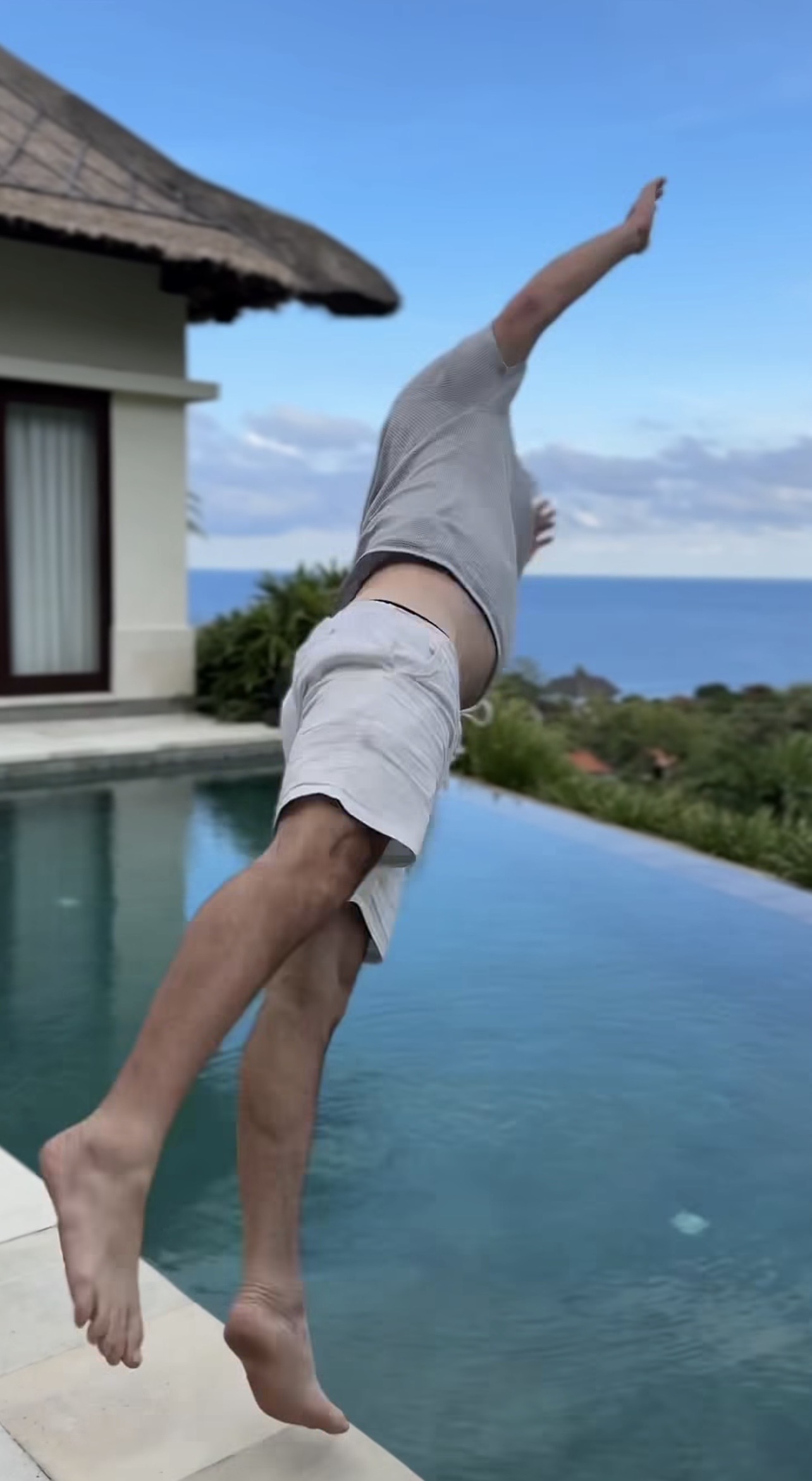 Jason Chambers's feet