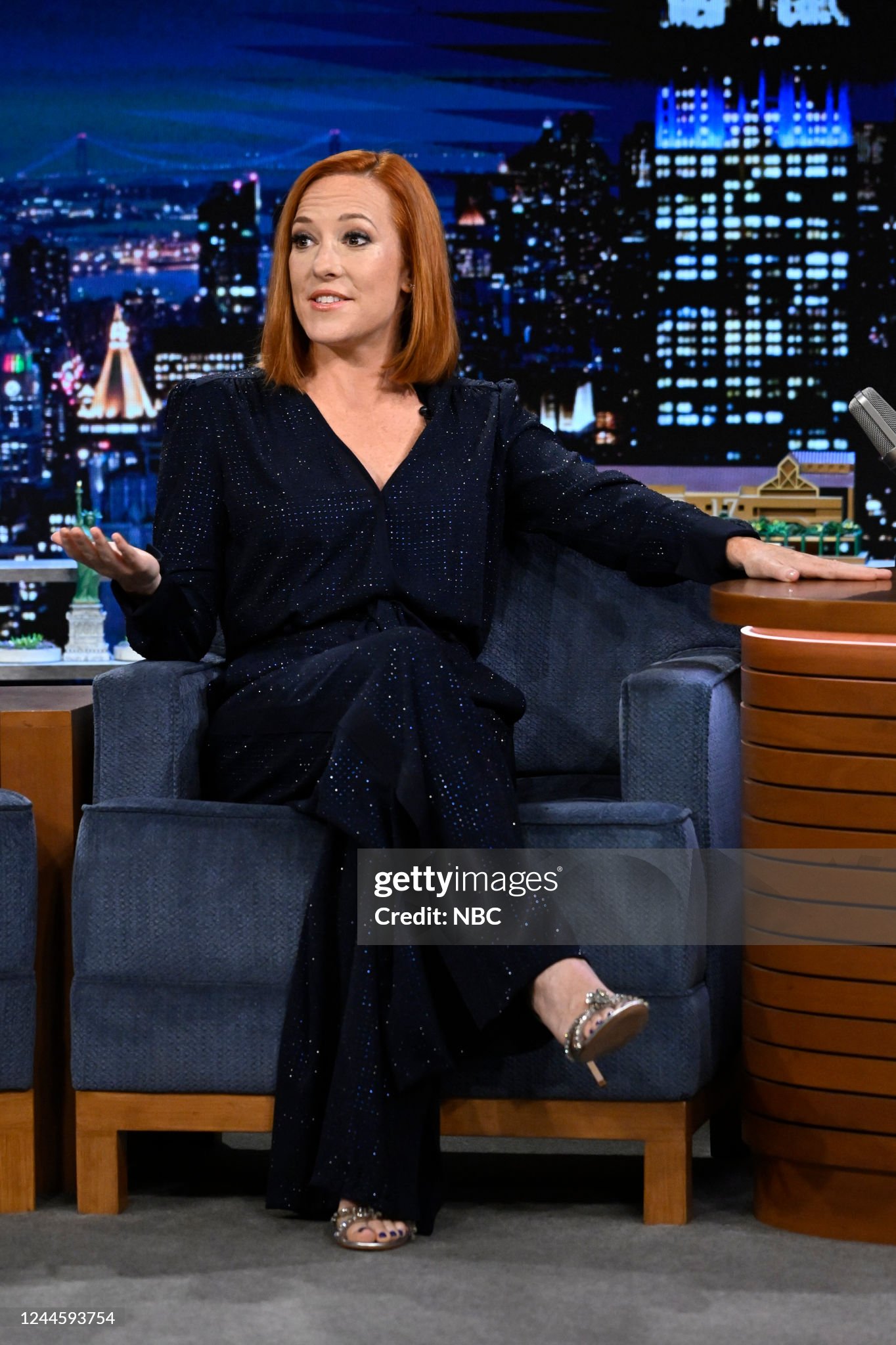 Jen Psaki's feet