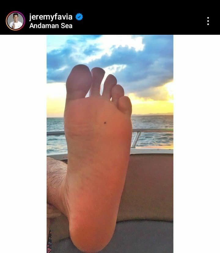 Jeremy Favia's feet