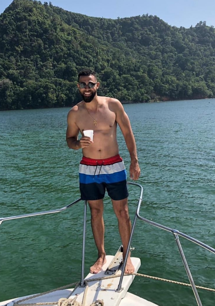 Jerome Precilla's feet