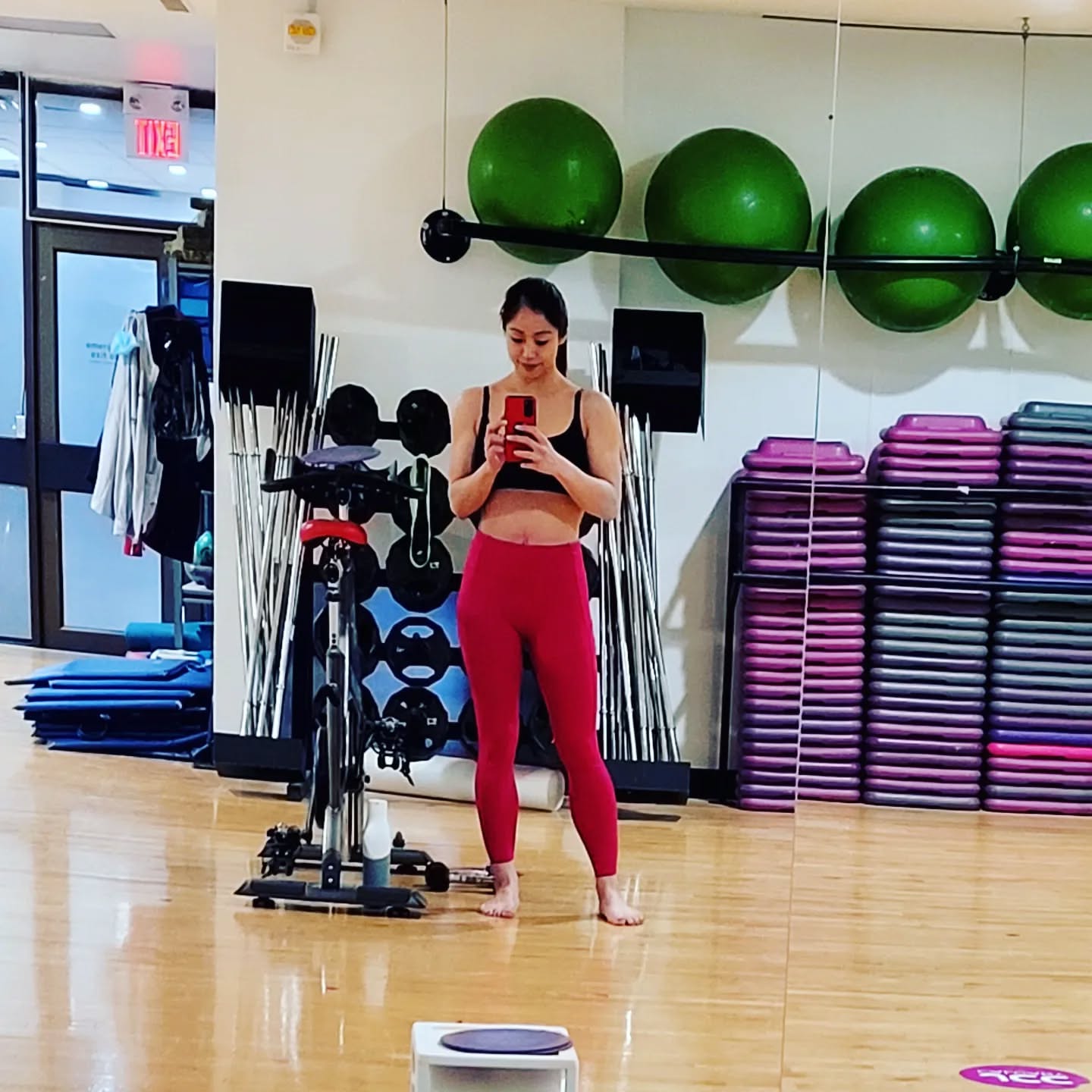 Jessica Zhang's feet