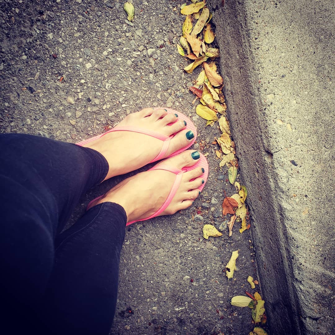 Jessica Zhang's feet