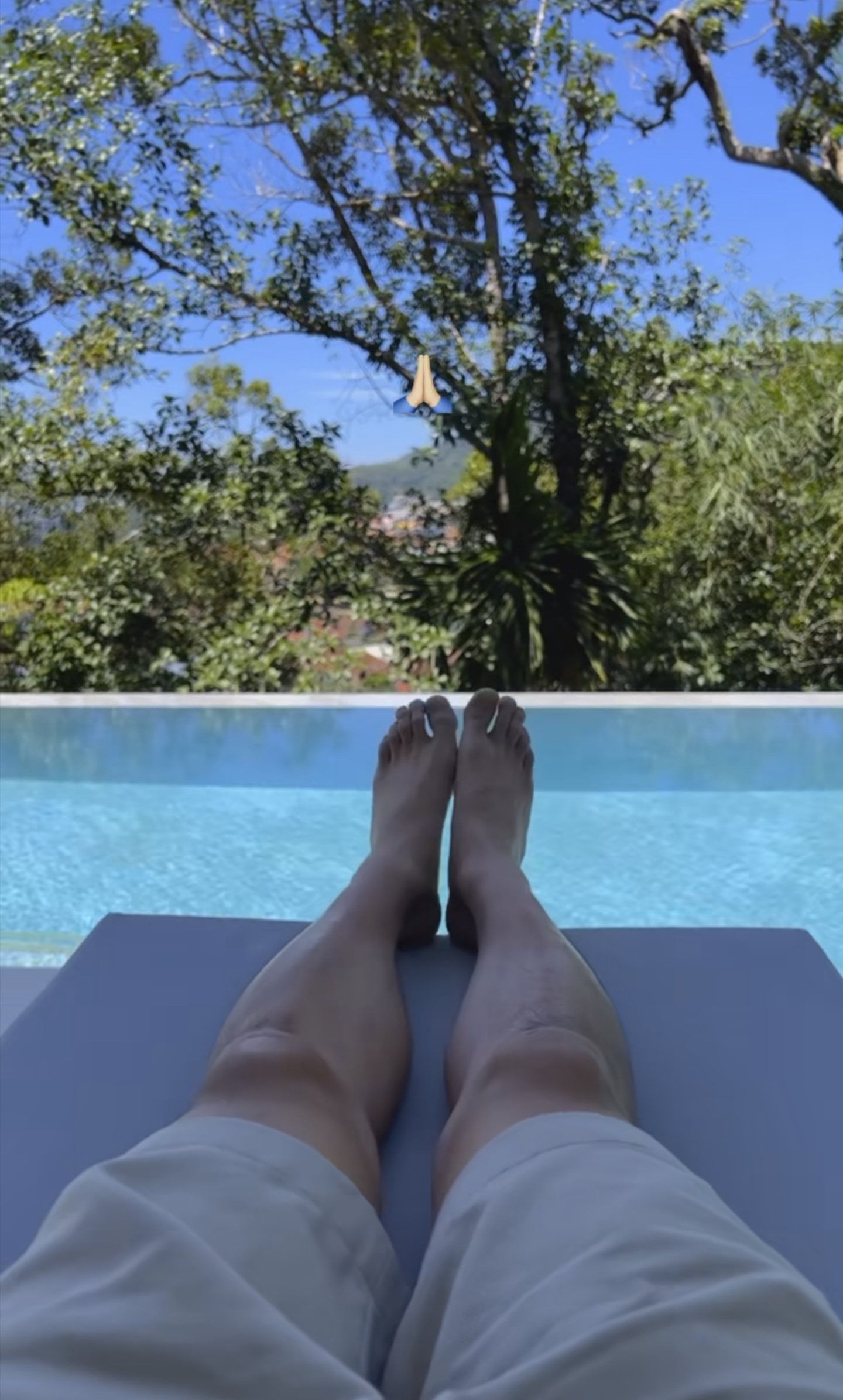 Ji Hoon Lees Feet 0429