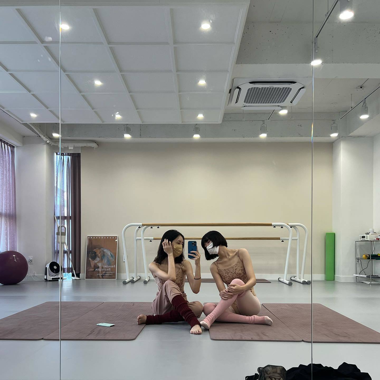 Ji Hyun Parks Feet
