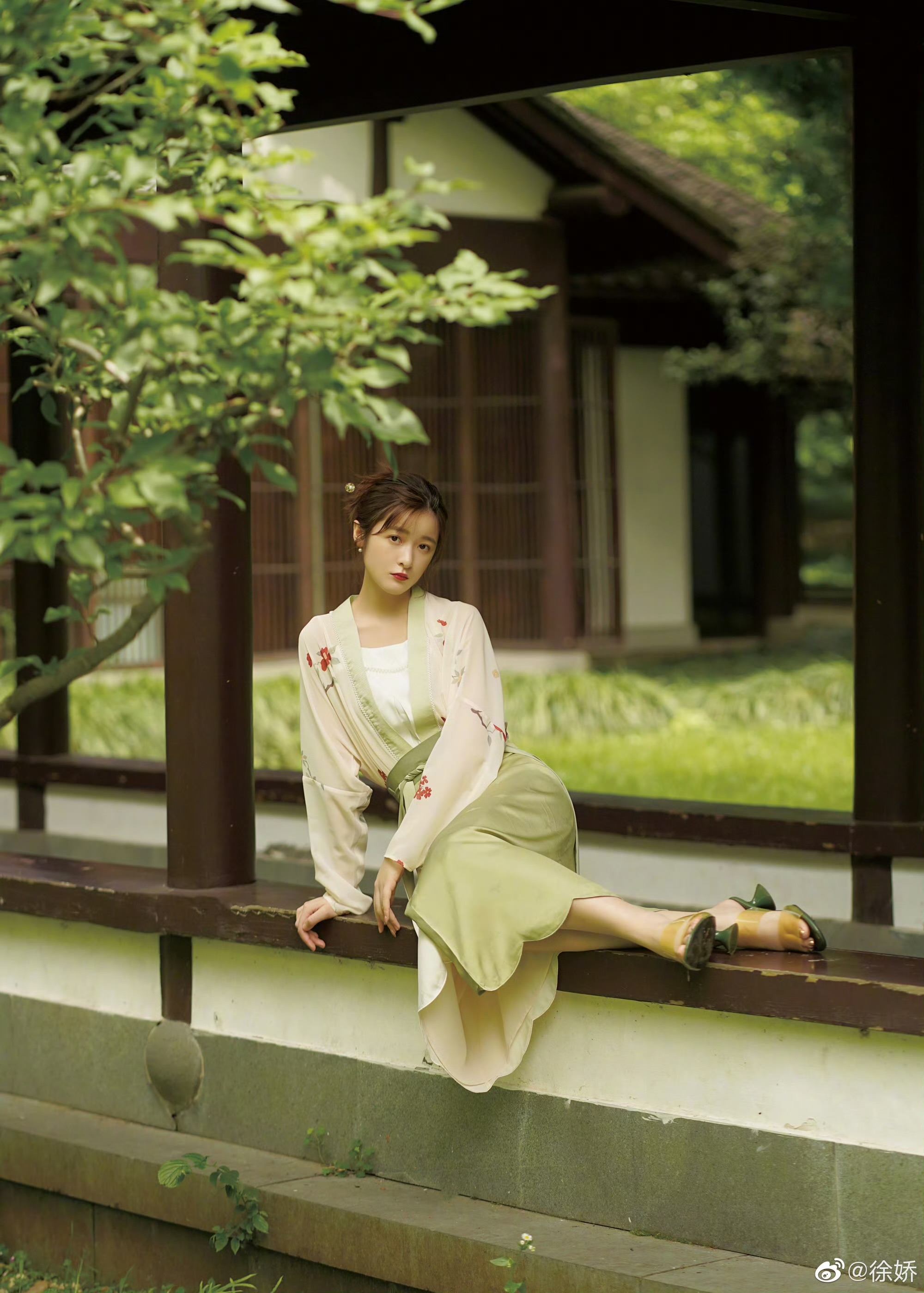 Jiao Xu's feet