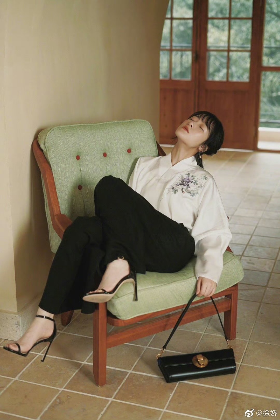 Jiao Xu's feet