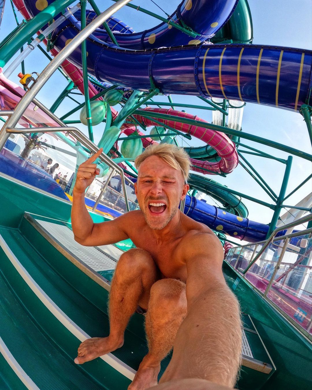 Joe Coopers Feet 0636