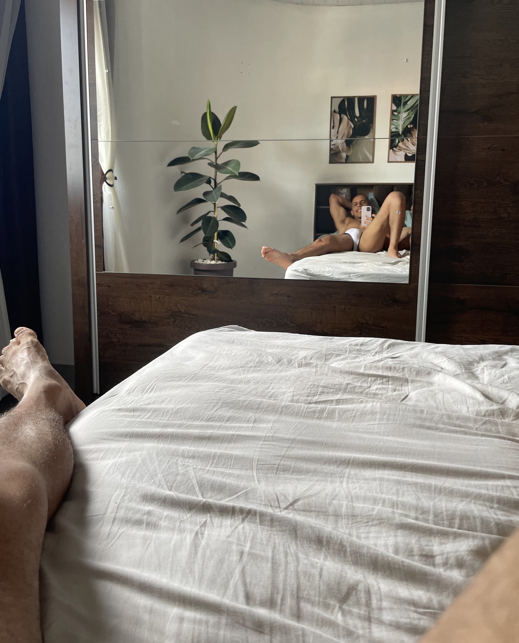 Johnny Louiss Feet