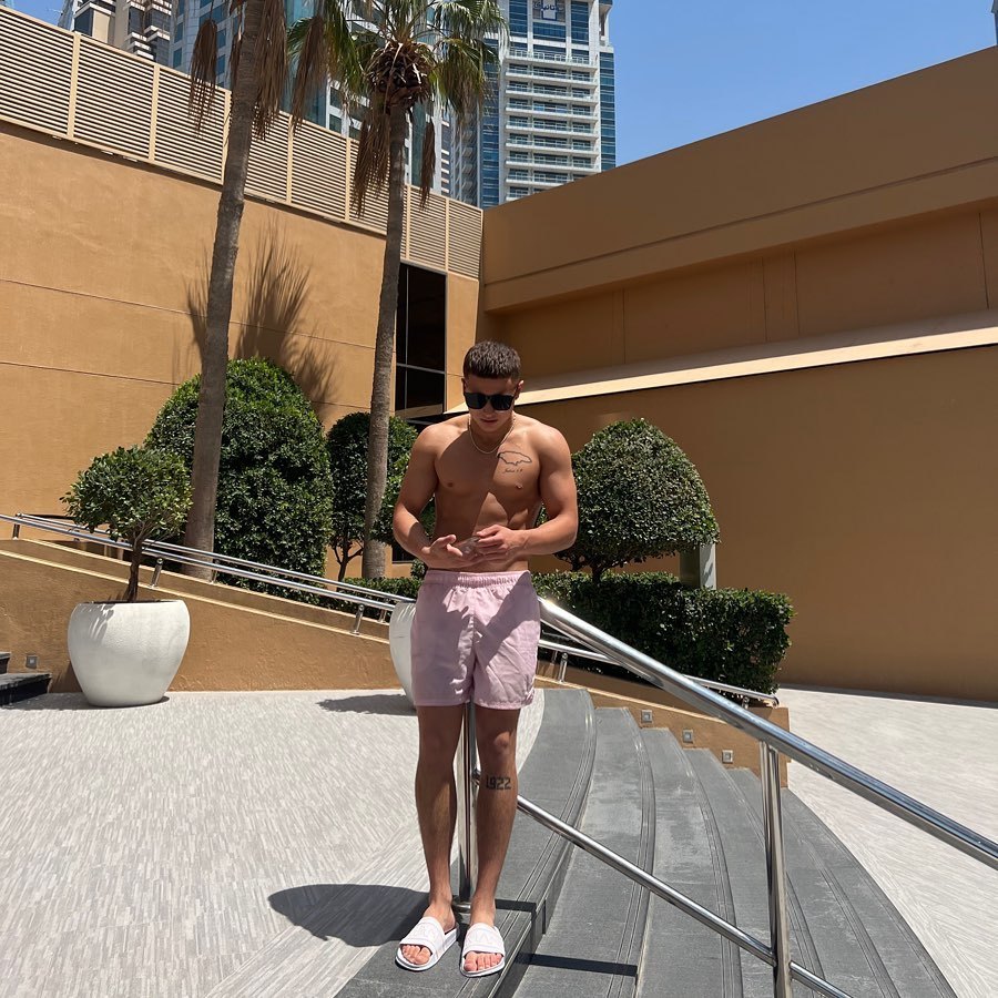 Joseph Robinson's feet