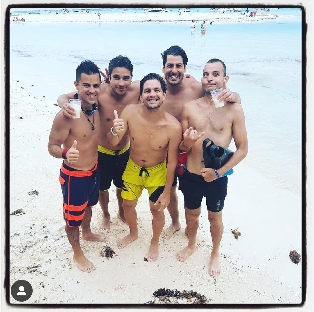 Juan Carlos Liendo's feet