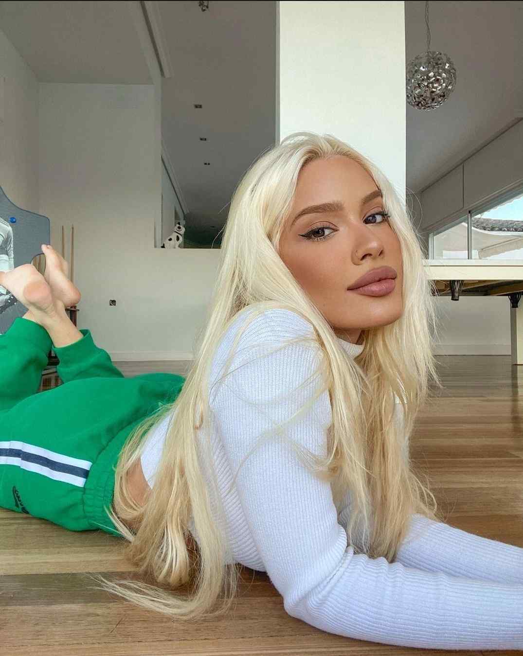 Karoline Limas Feet I Piedi Di Karoline Lima Celebrities Feet 2024