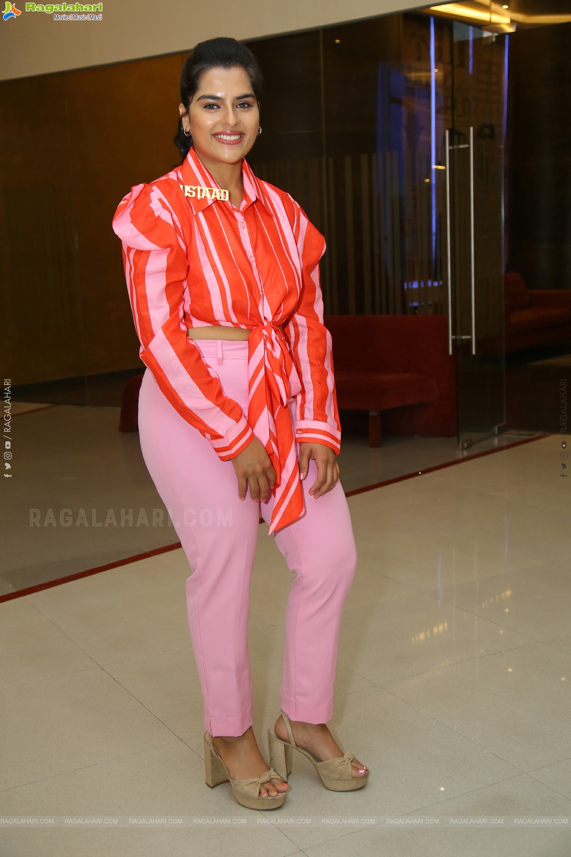 Kavya Kalyanrams Feet I Piedi Di Kavya Kalyanram Celebrities Feet 2023