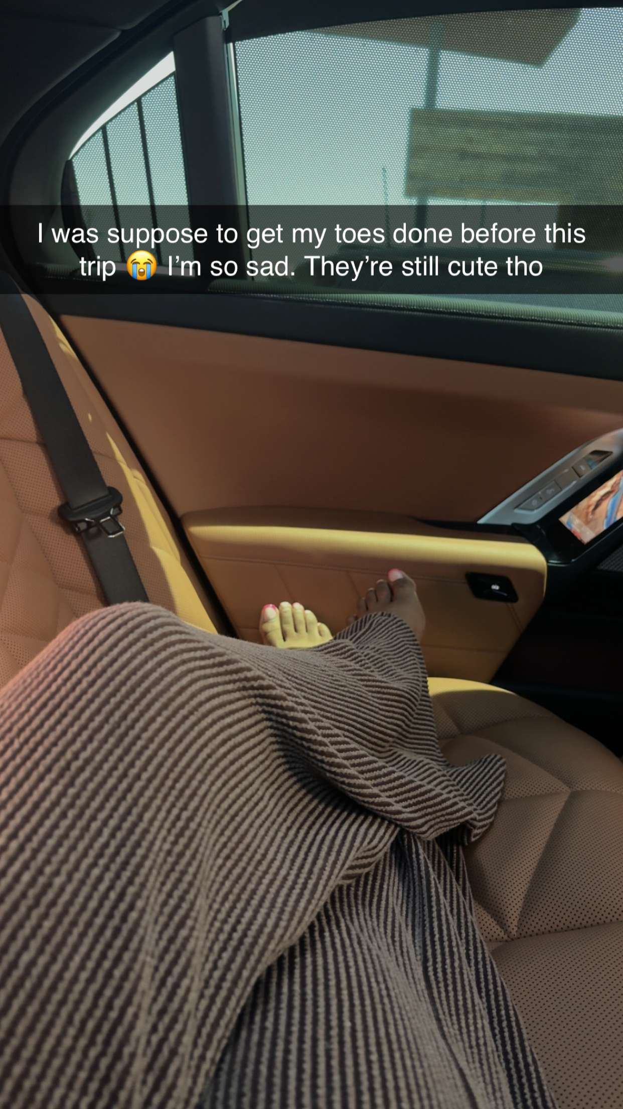 Kaychelle Dabney's feet