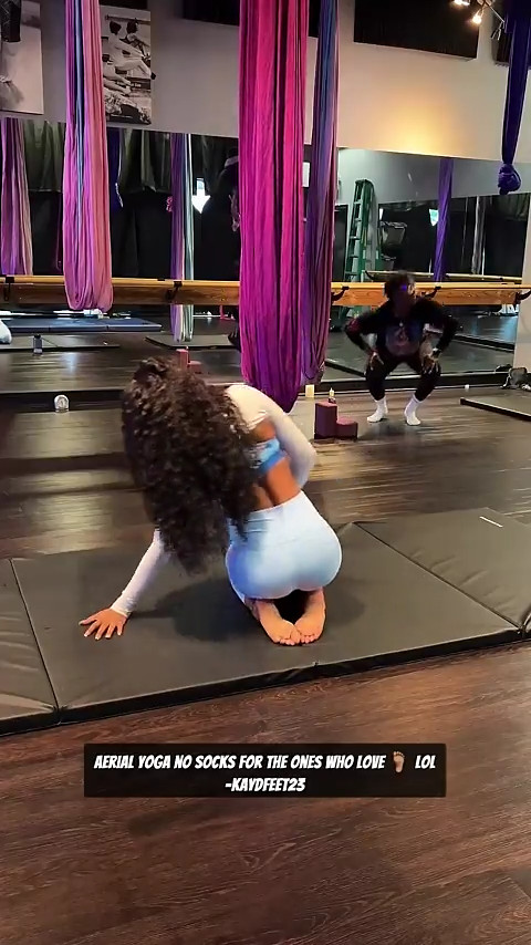 Kaychelle Dabney's feet