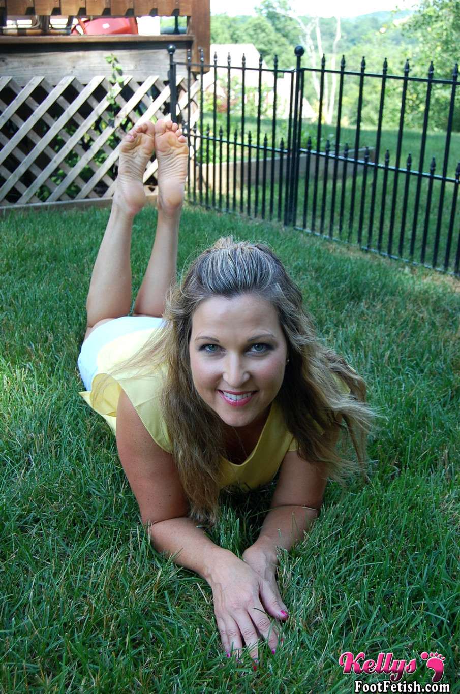 Kelly Anderson's feet