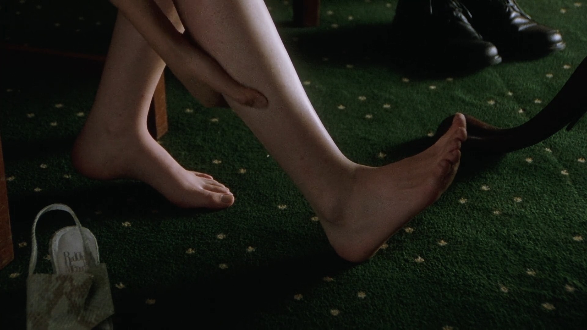 Kelly Chen's feet