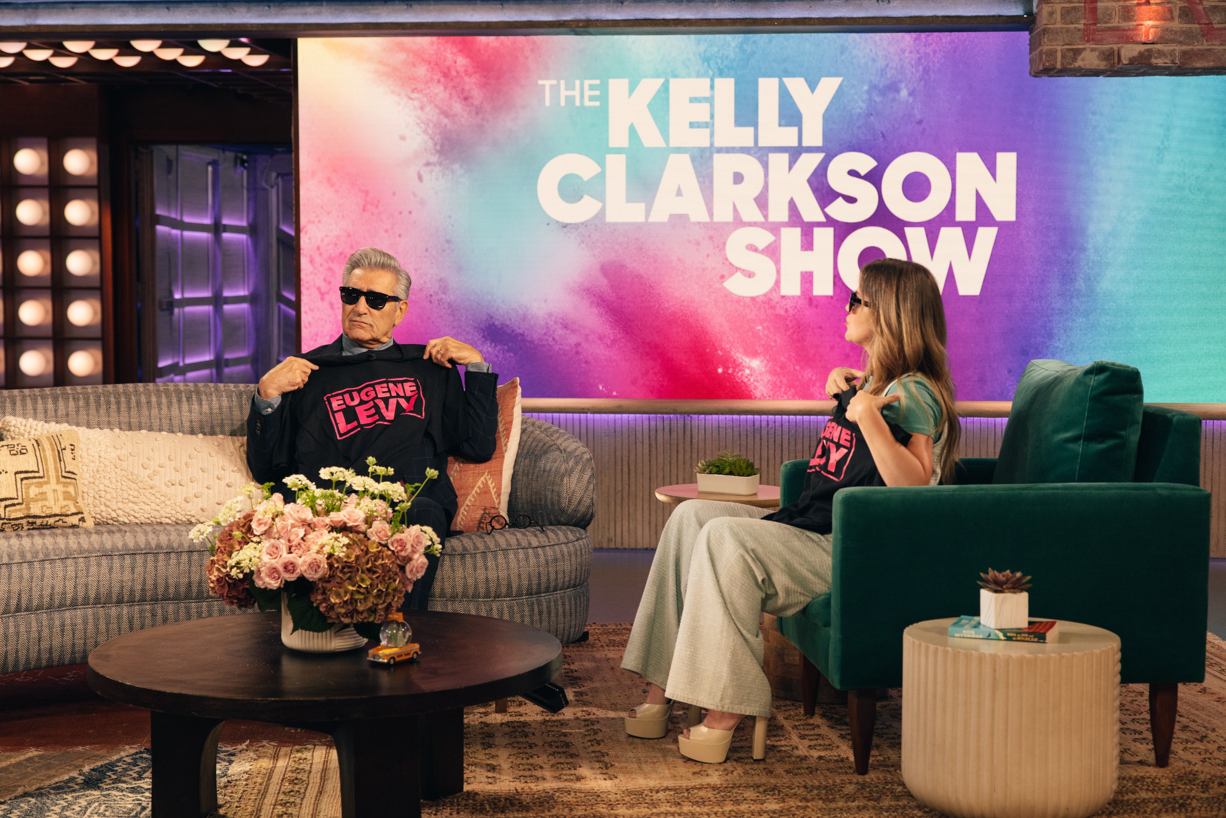 Kelly Clarkson's feet