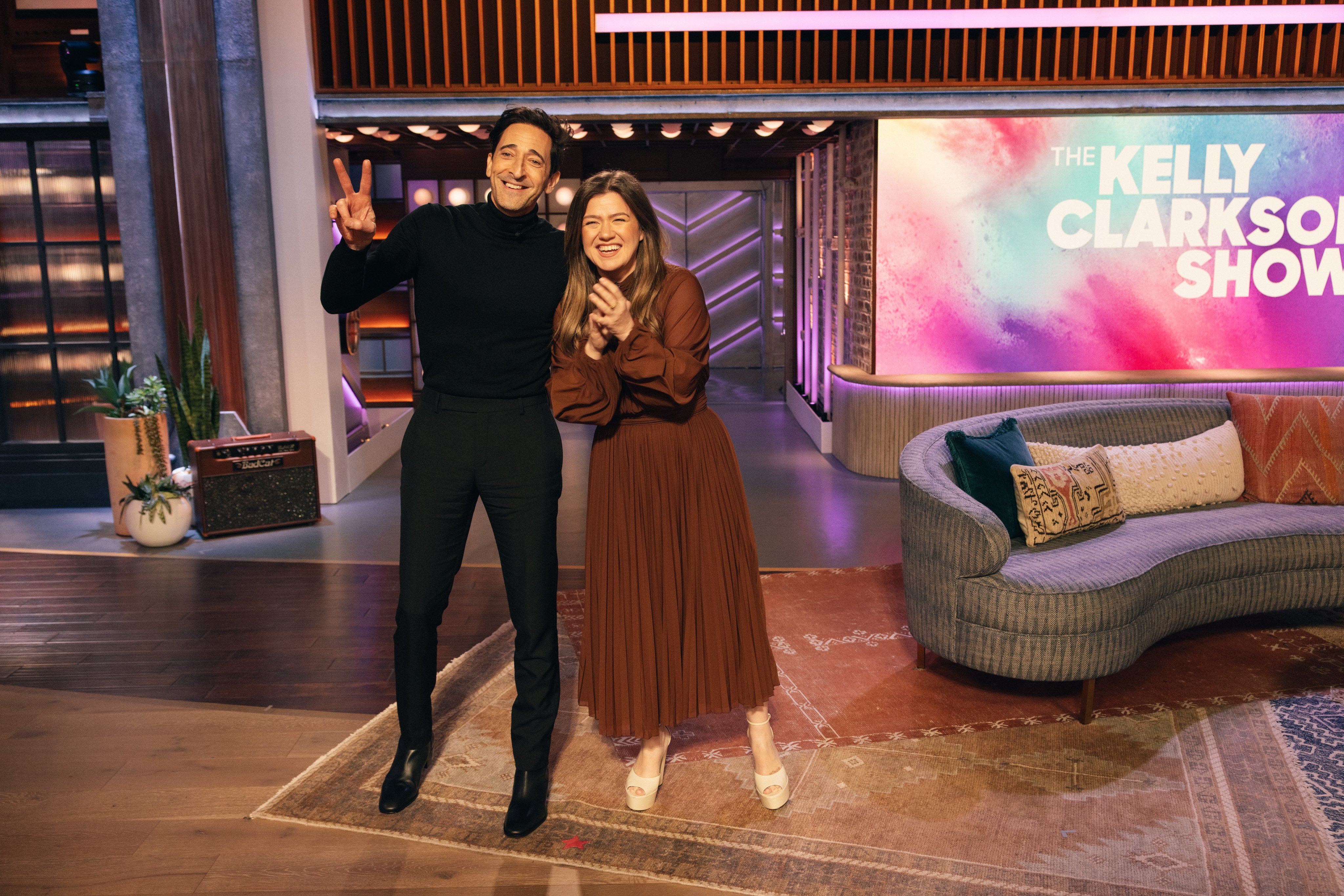 Kelly Clarkson's feet
