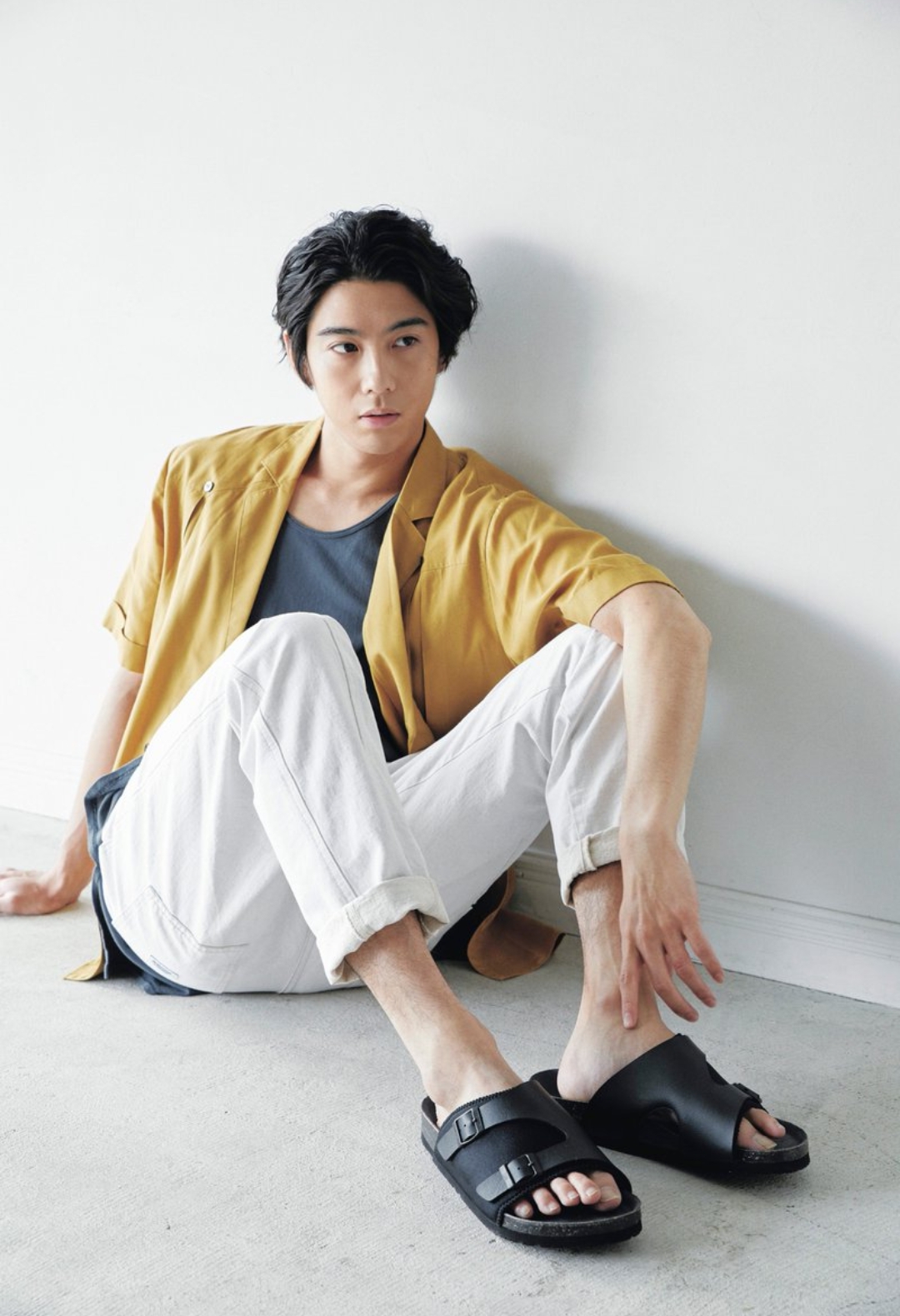 Kento Kaku's feet