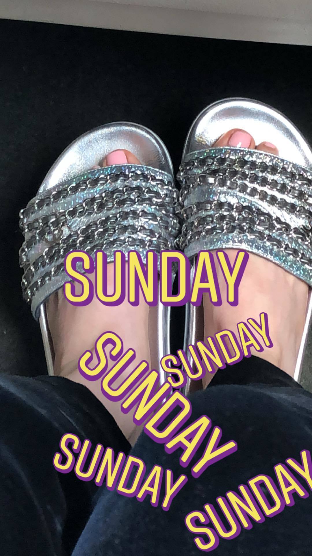 Kiernan Shipka S Feet