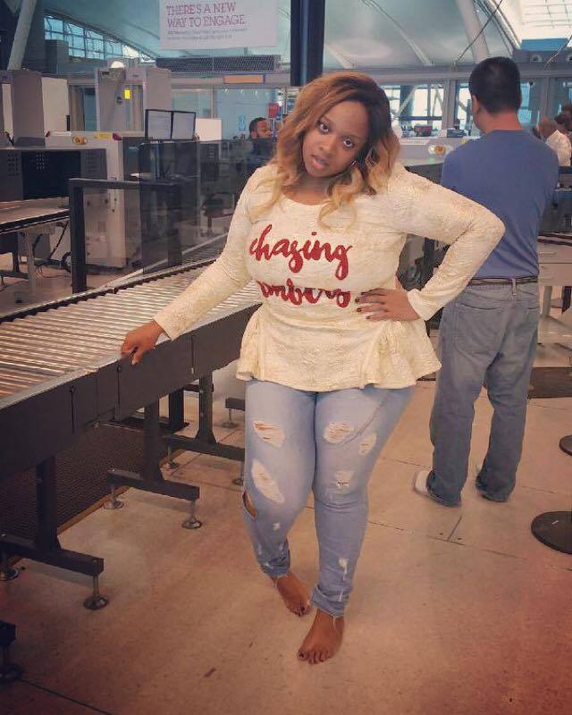 Kierra Sheard-Kelly's feet