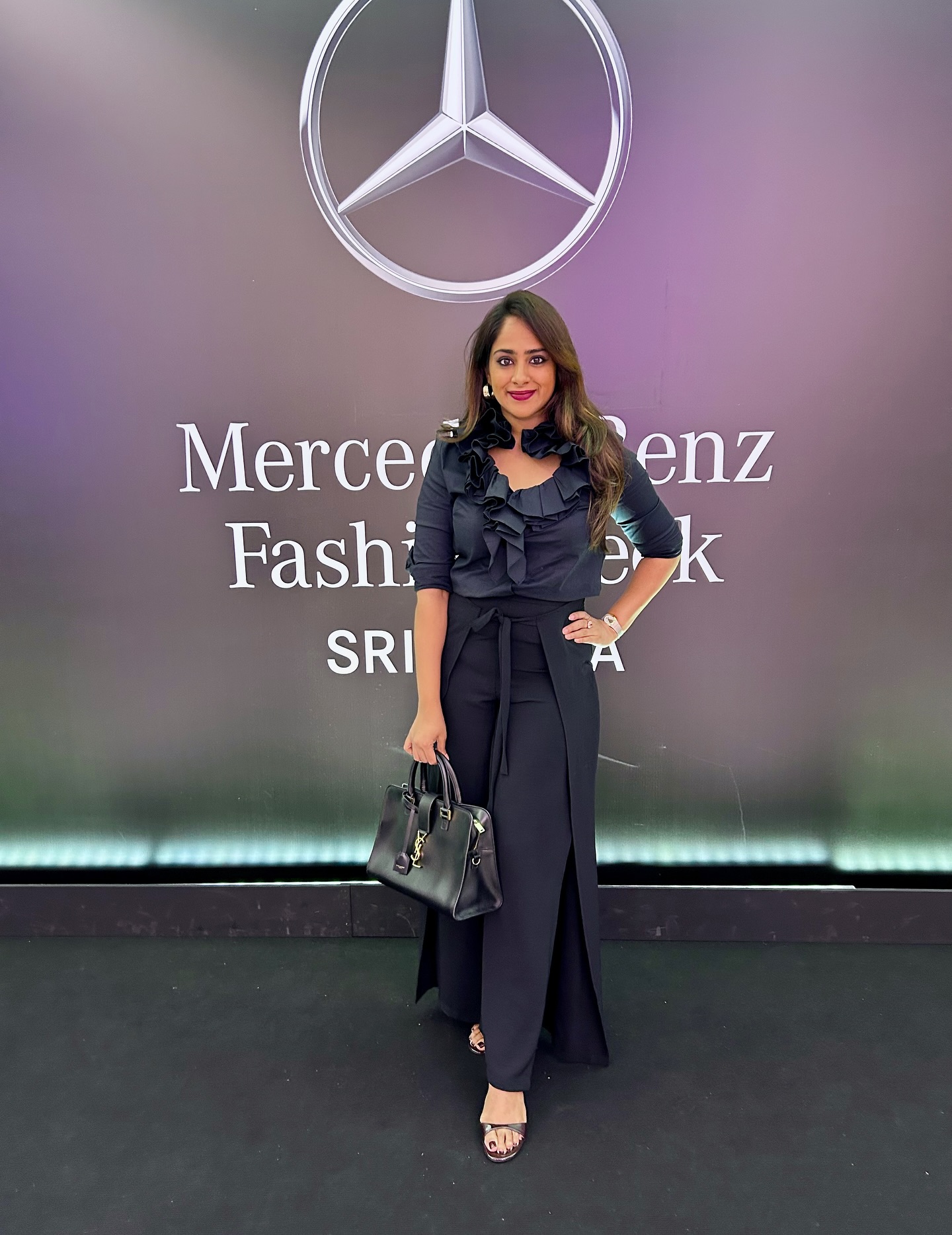 Kishani Alanki Perera's feet