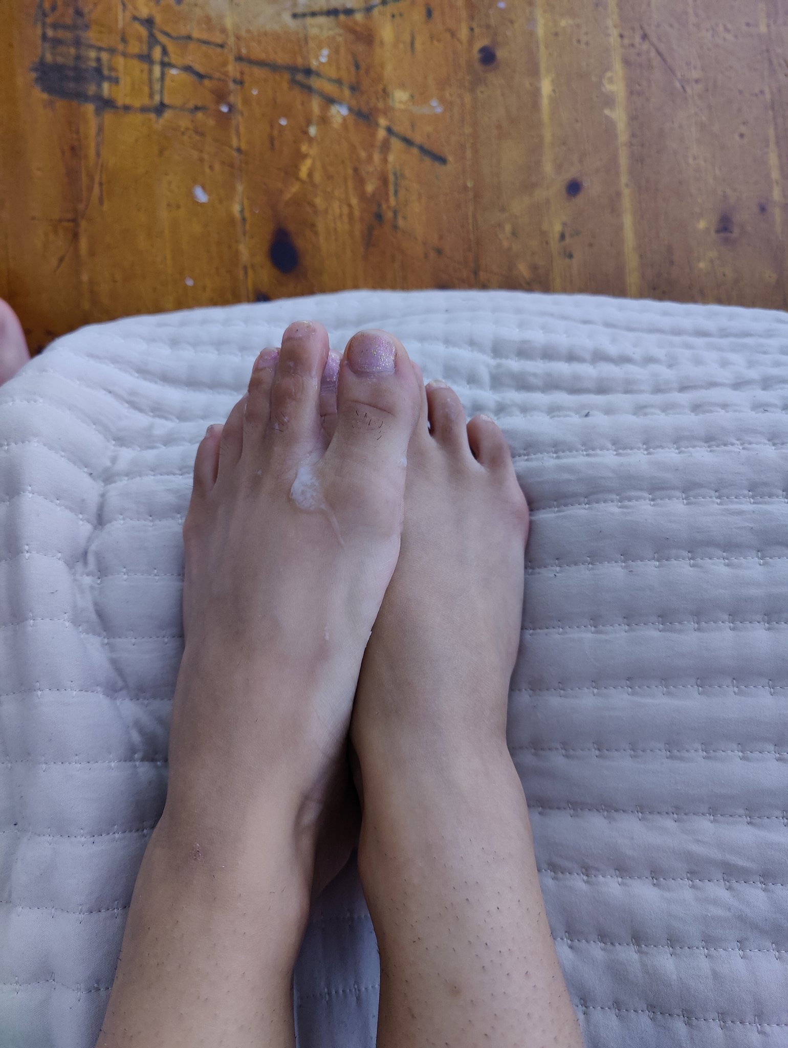 Kitty Valance's feet