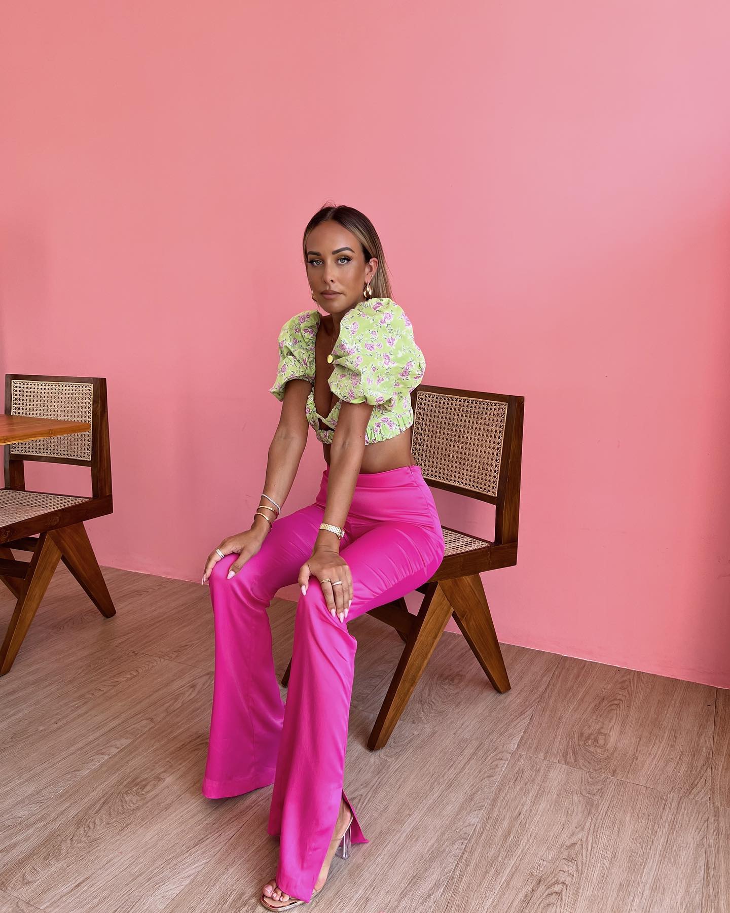 Klara Elvgren's feet