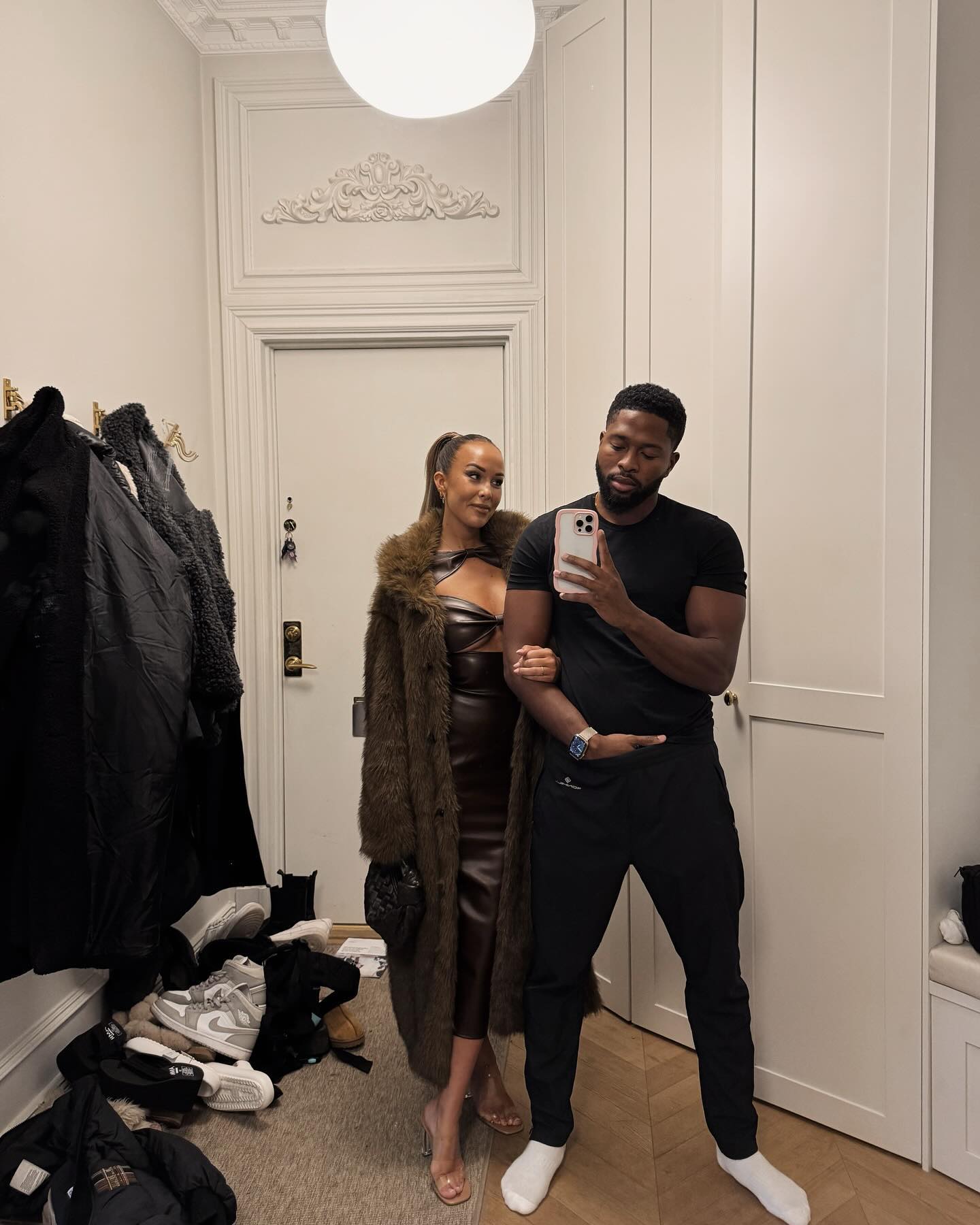 Klara Elvgren's feet