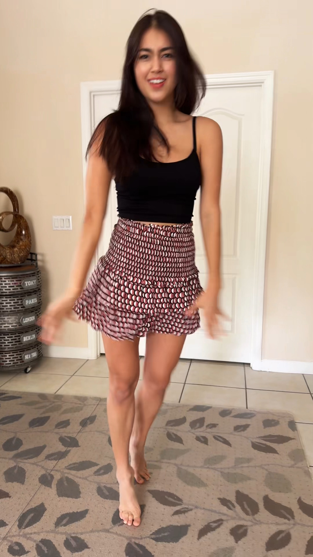 Kylin Milan's feet