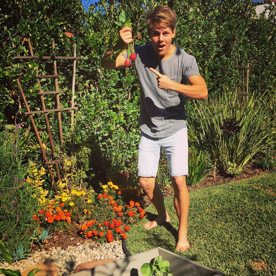 Lachlan Buchanan's feet