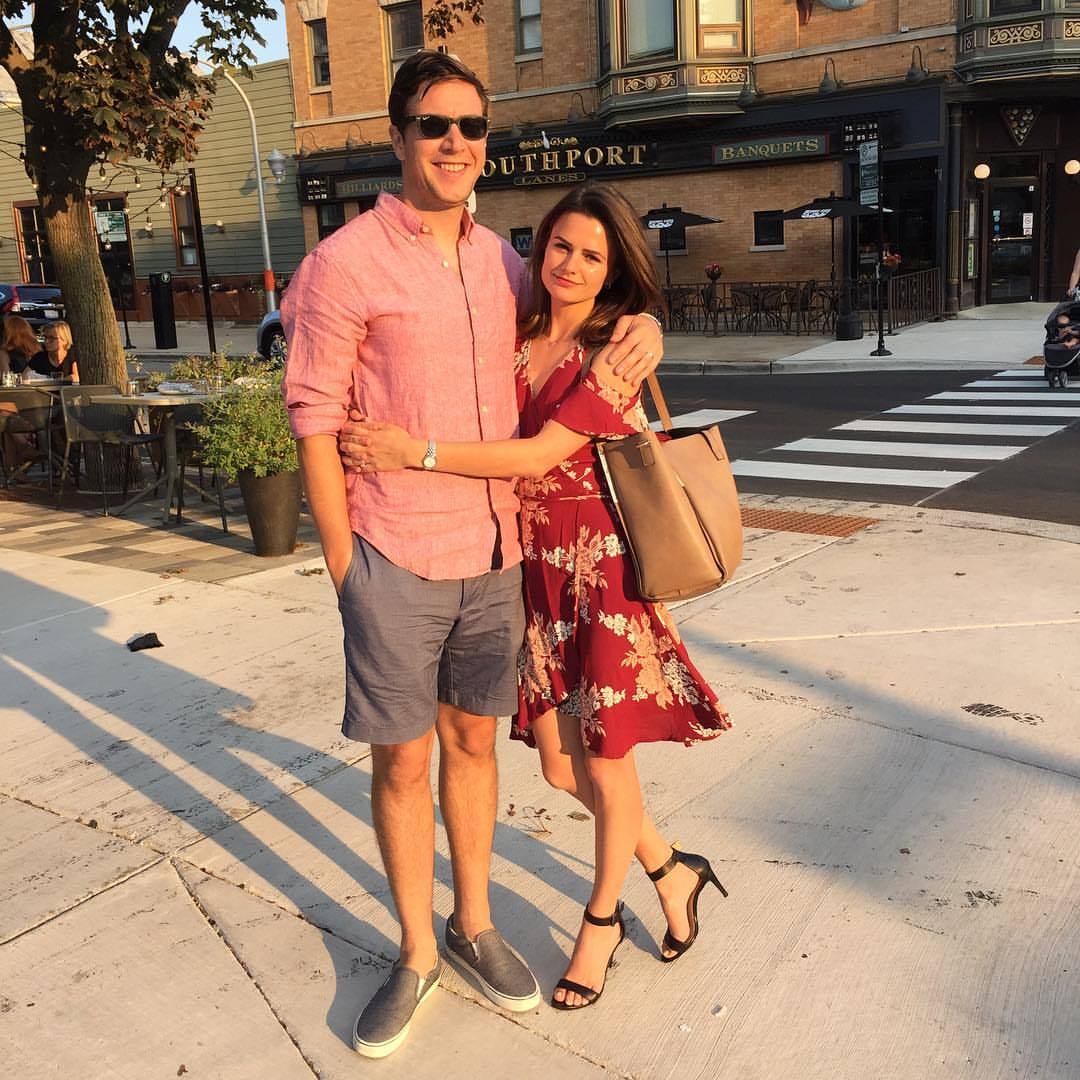 Laura Podesta's feet