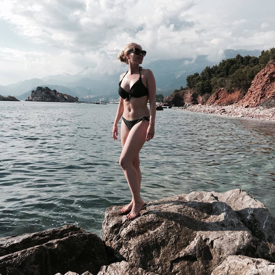 Laure Massards Feet I Piedi Di Laure Massard Celebrities Feet 2024