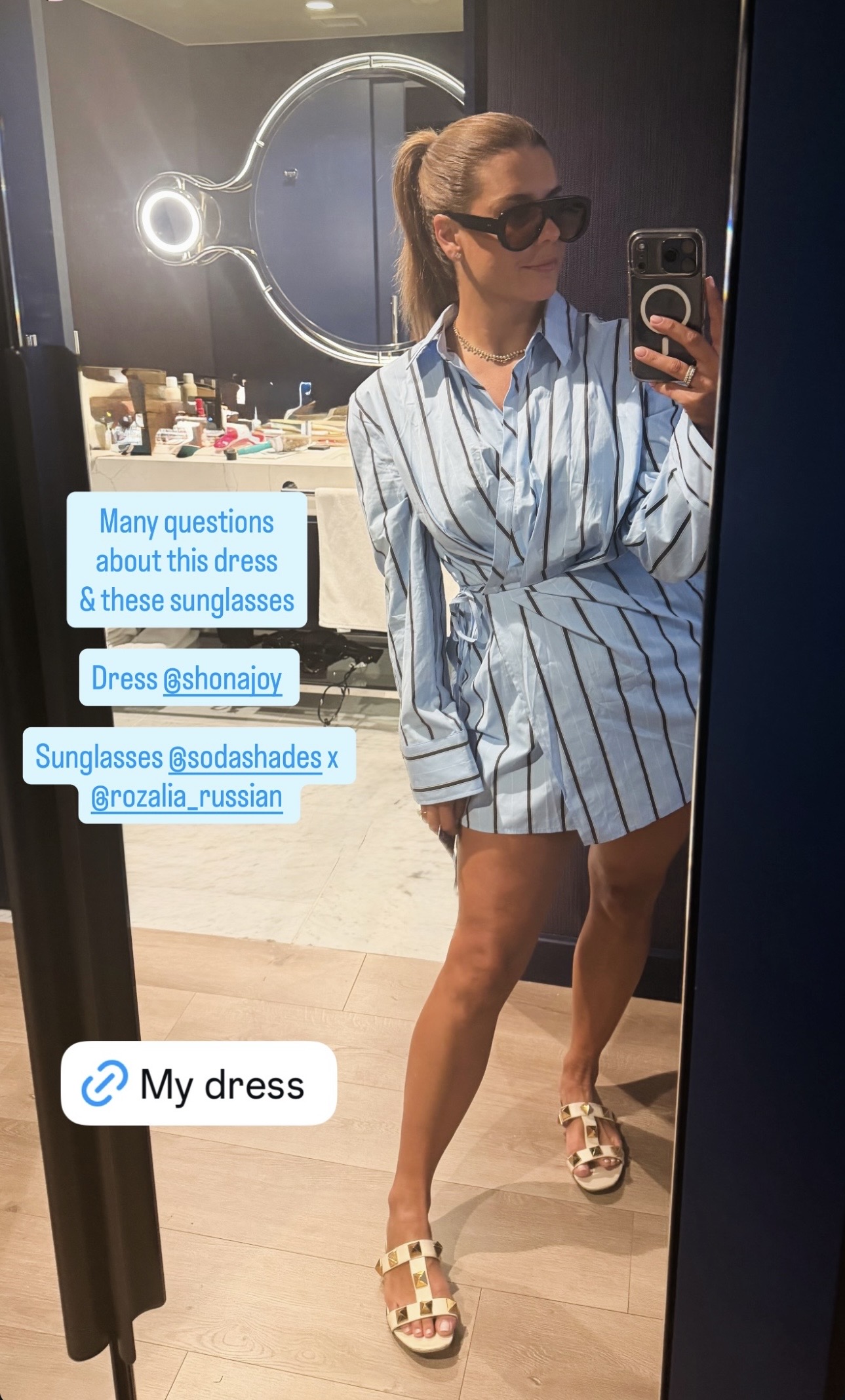 Lauren Phillips's feet
