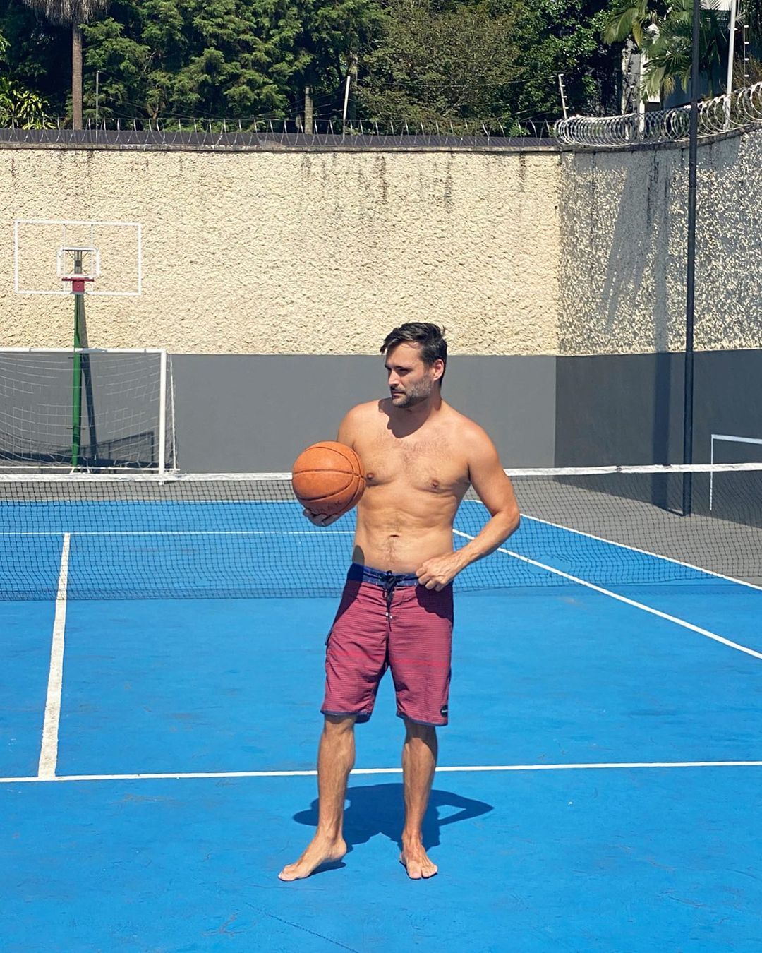 Leandro Luna's feet