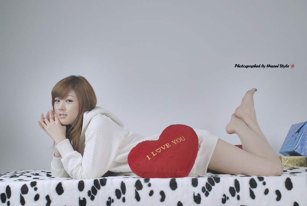 Lee Hwang Uis Feet I Piedi Di Lee Hwang Ui Celebrities Feet 2024