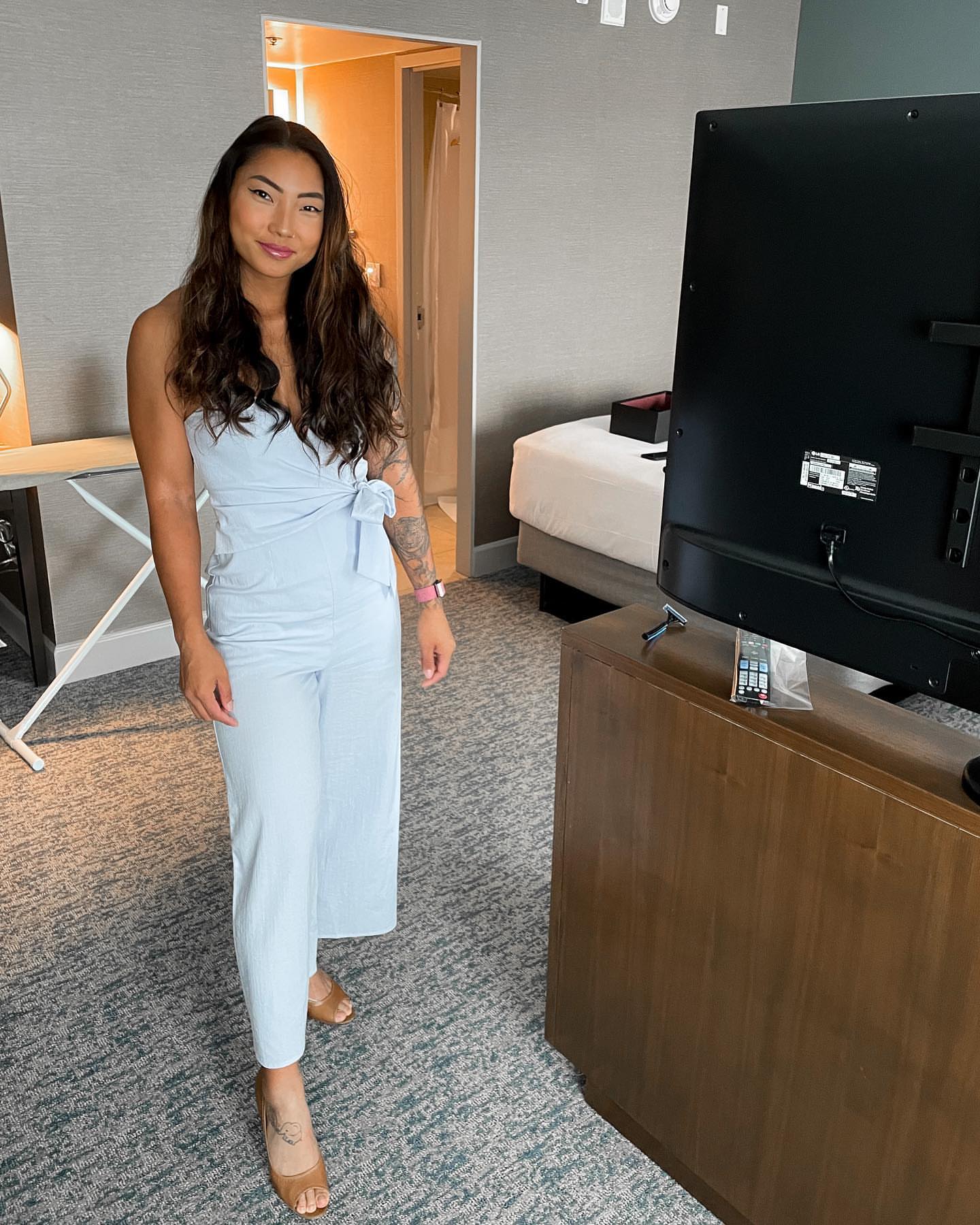 Leigh Laurel's feet