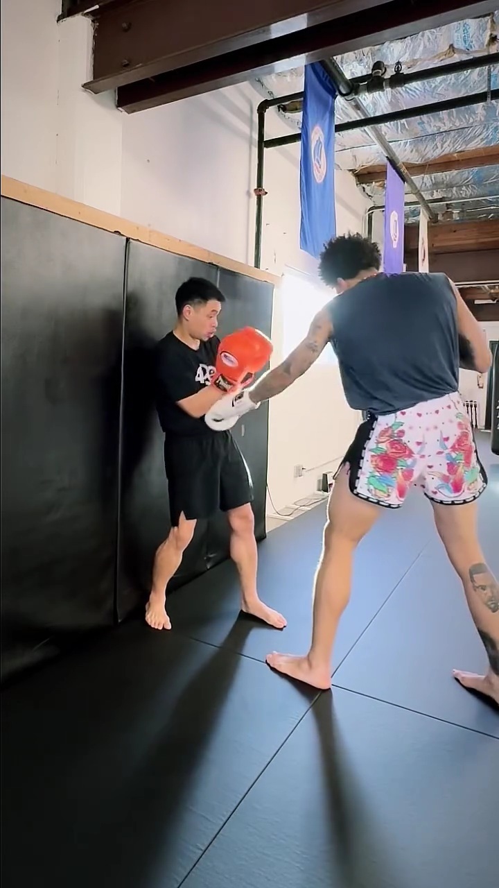 Lester Quinones's feet