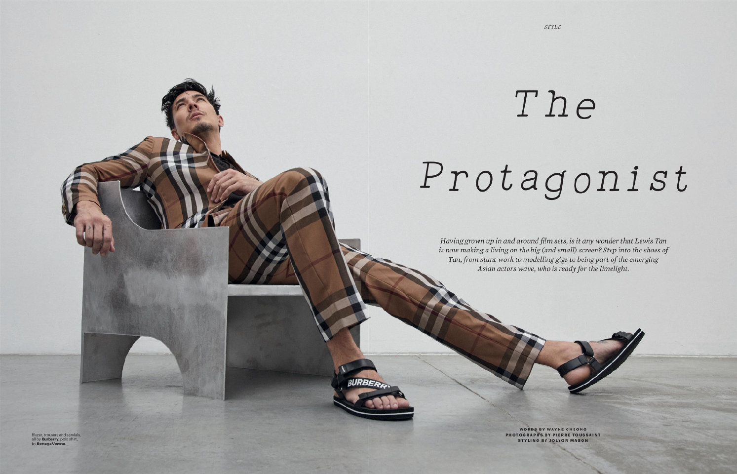 Lewis Tan's feet