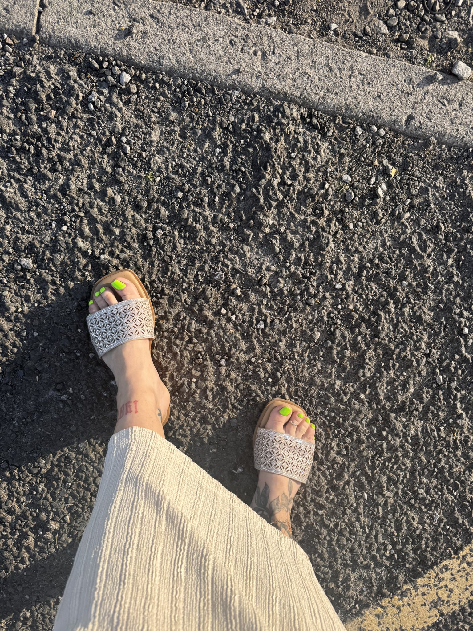 Leyla Hardys Feet